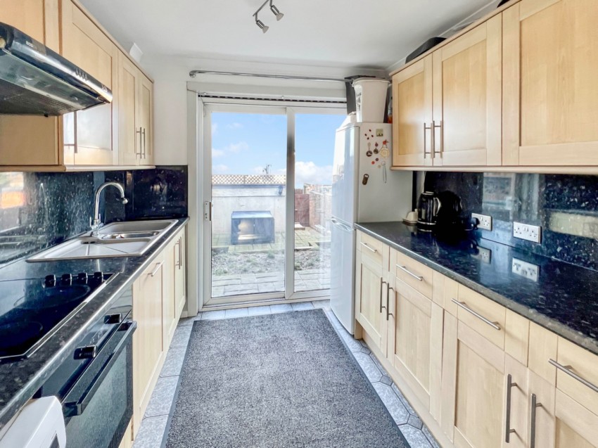 Mackenzie Way, Gravesend, Kent, DA12 5UH, 2 bedroom, Terraced